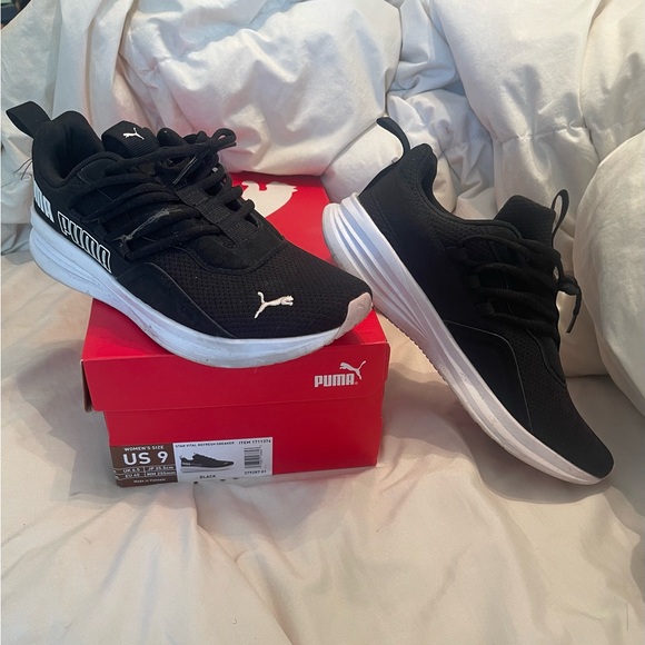 Puma | Shoes | Nib Puma Size 9 Tennis Shoes | Poshmark